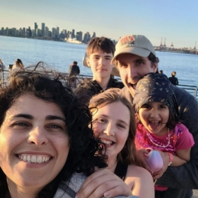 Babysitting or Nanny jobs in Vancouver | 247 families | Sitly